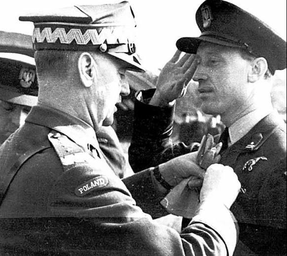 A Hero to remember - Witold Urbanowicz, Polish Fighter Ace in WW2 and ...