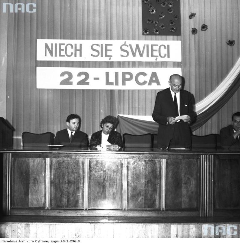 22 lipca - największe święto państwowe w komunistycznej Polsce ...