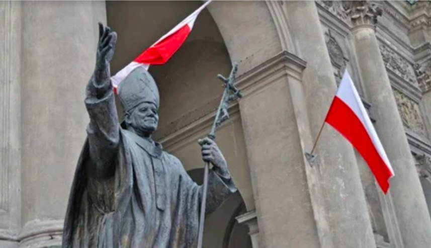 The Telegraph praises Poles for taking pride in their heritage ...