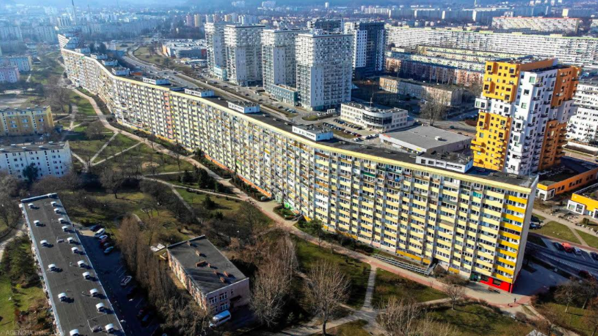 Gdańsk's housing block named the Europe's largest residential building ...