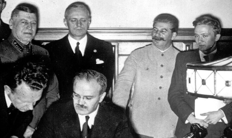 The Ribbentrop-Molotov Pact – the foundation of WW2 and 4th Partition ...