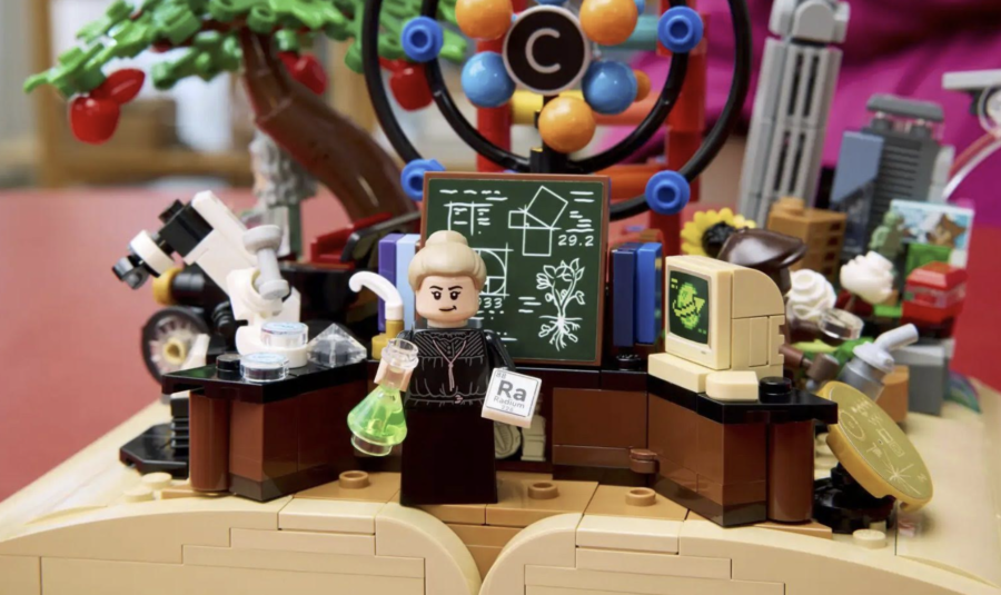 Lego adds the full surname to the Skłodowska-Curie set after complaints ...